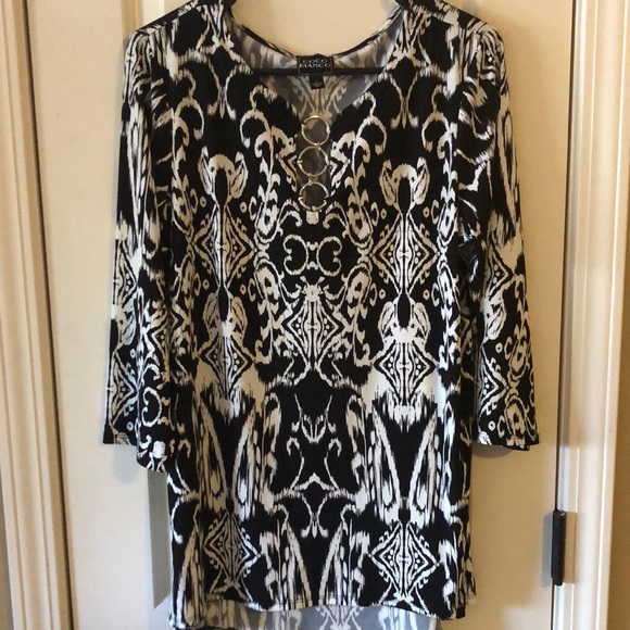 Coco Bianco | Tops | Coco Bianco Size Large Blouse | Poshmark